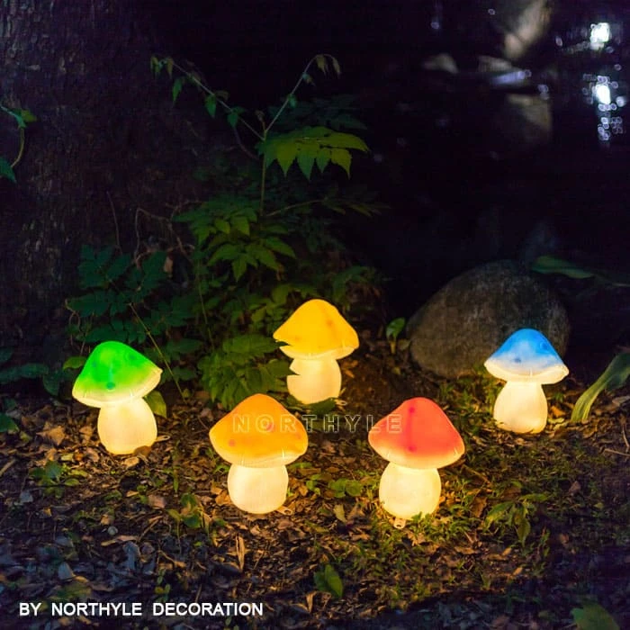 Garden Mushroom Lights for Outdoor Decoration | LED Sculpture Lighting ...